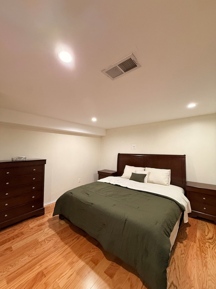 Private Ground-floor Garden Suite - Gaithersburg, MD