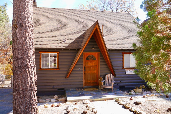 Vintage A-frame Cabin, Near Village, Lake, Trails - Big Bear Lake, CA