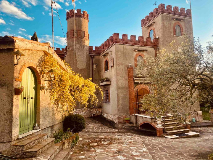 Love Dépendance: El Maniero Estate - Lazise, Italien