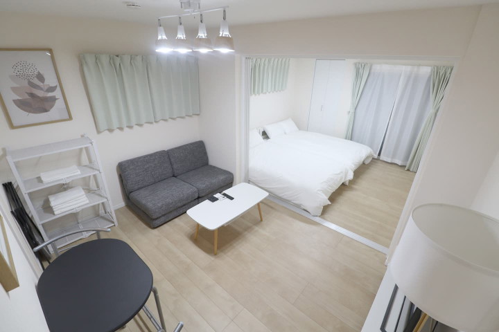 하늘카페 츠루하시역 도보 9분/난바역 전철 3정거장/호텔 침대커버,타올사용 - Osaka