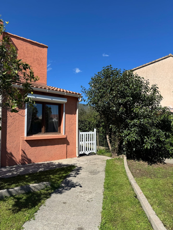 Charming Maisonette With Small Garden - Borgo