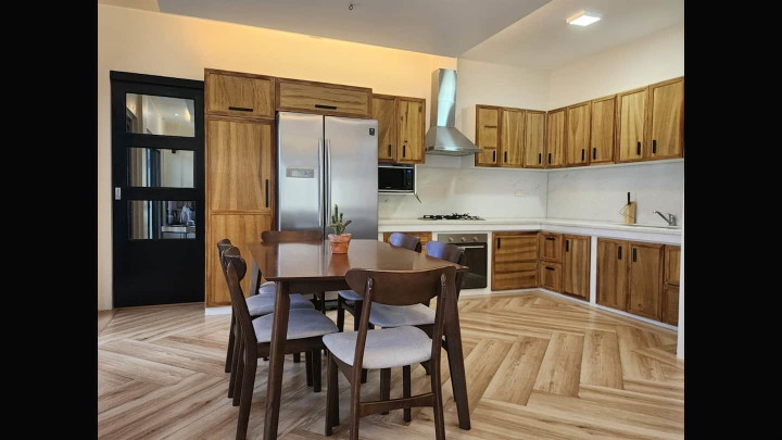 Cwc Solo/duo Base: King Suite & Shared Luxury | Wa - Filipinas