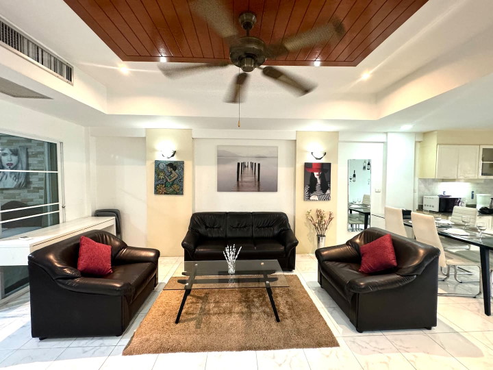 Three-bedroom Apartment In Patong, Phuket, Popular Area, Close To Bar Street, Shopping Malls, Patong Beach, Seafood Market, Jungceylon Shopping Center - Patong Beach