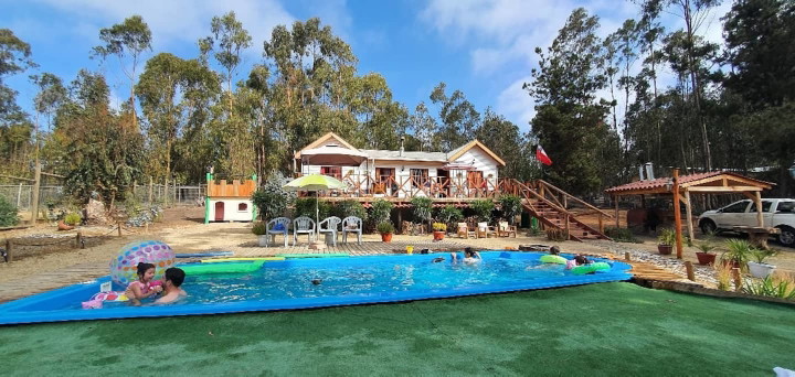 Casa Con Piscina Temperada En Gran Terreno, Horcón - Quintero