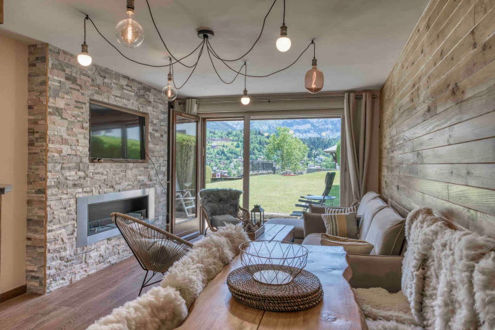 Apparemment Avec Jacuzzi Dans Un Chalet De 41m2 . - Megève