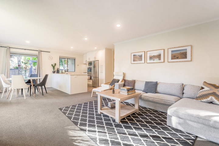 Resort Style In Urban Auckland - Riverhead