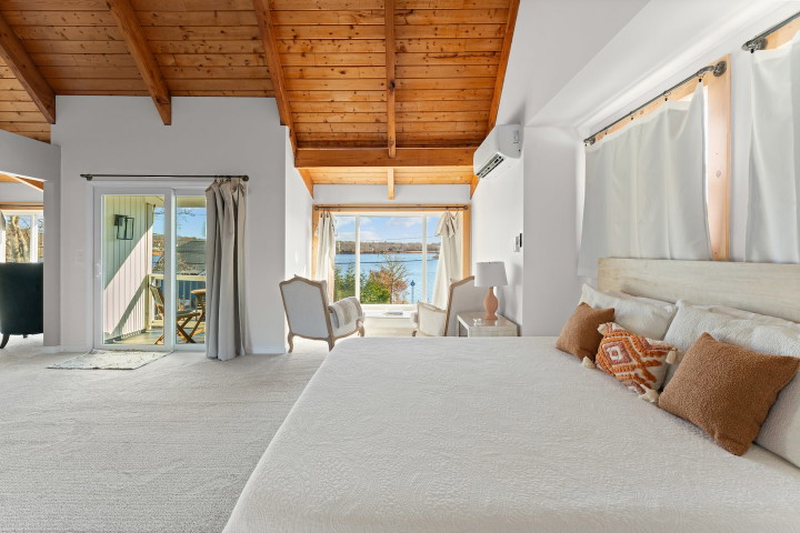 Morgan Suite - Spacious | Hot Tub | Water Views! - Westerly, RI