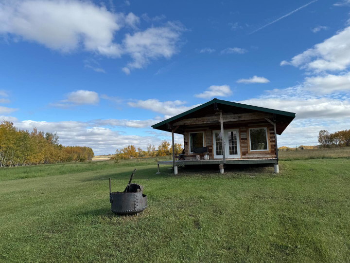 Cozy, Rural Cabin Next To Codette Lake - Nipawin