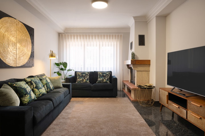 Home Essences Full House-7br/ac/3 Free Parking - Oporto
