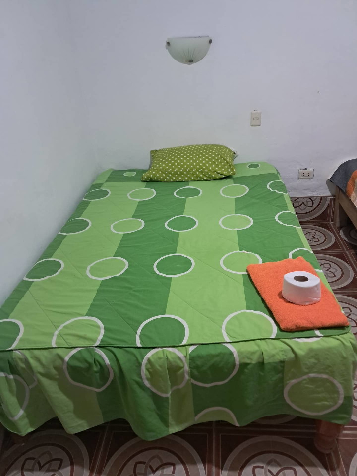 Habitación Matrimonial Hostal Costa Blanca - Camaná