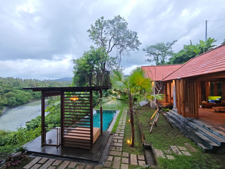 Balian Riverfront Private Pool Villa Near Beach - Bali