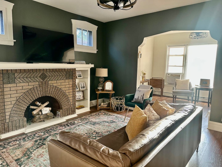 No Place Like Home/ The Emerald Stay - Chicago