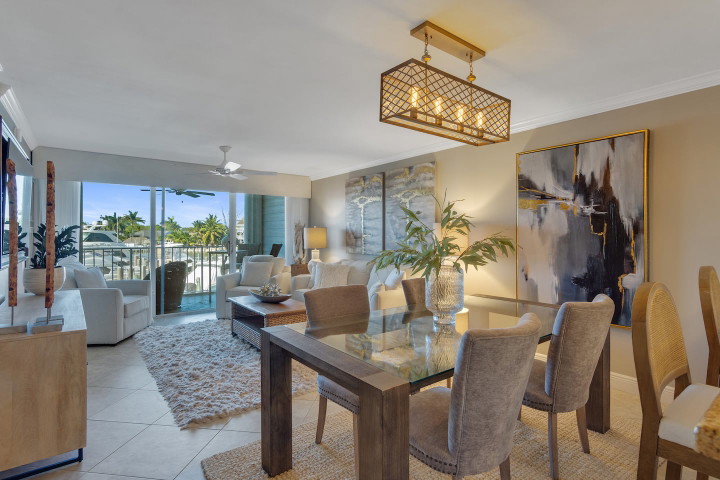 River Views & Coastal Elegance Moorings Retreat - Vero Beach, FL