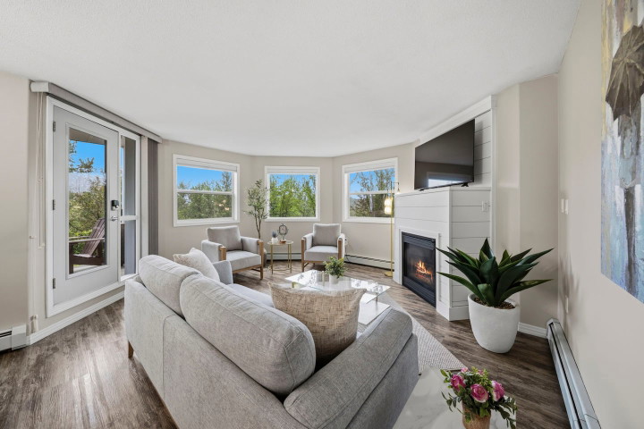 Creekside Corner A Cozy Welcome Awaits |2br |2bth - Red Deer