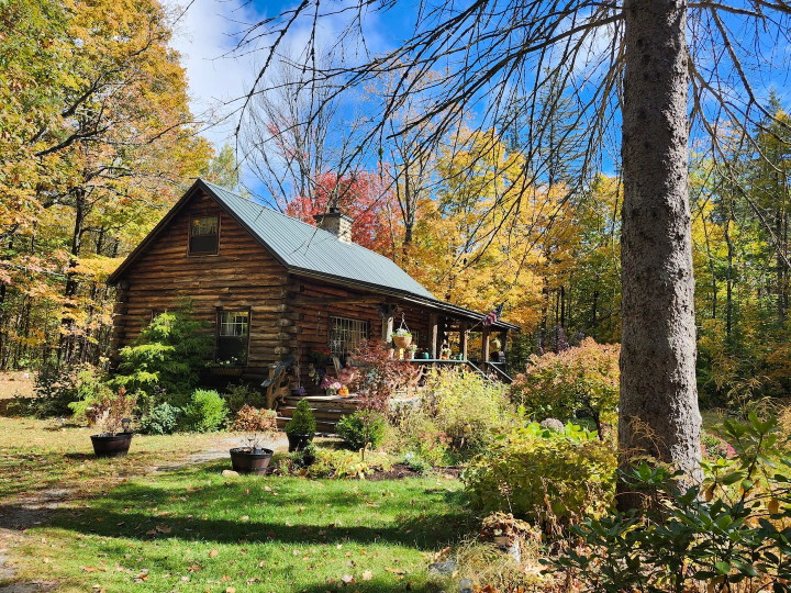 Deer Valley Retreat, Lovely Log Cabin - New Hampshire