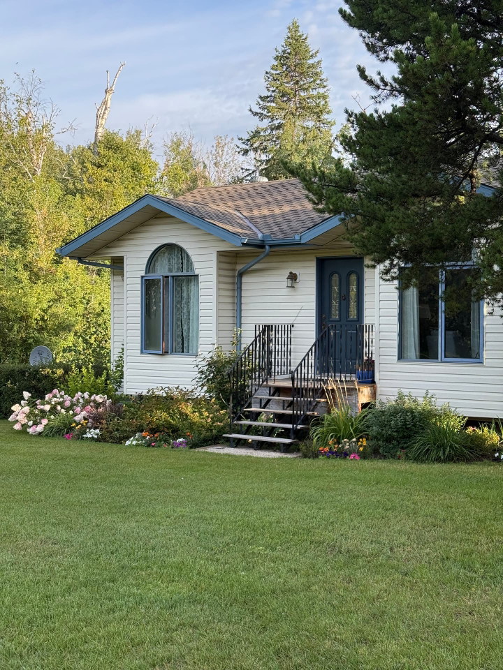 Country Cottage Minutes From Edmonton - Canada