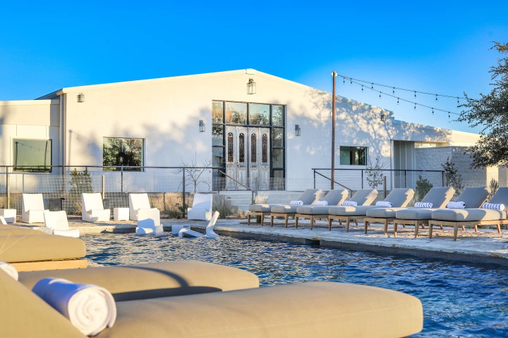 The Annie | Pool Access & Hill Country Views - Spicewood, TX
