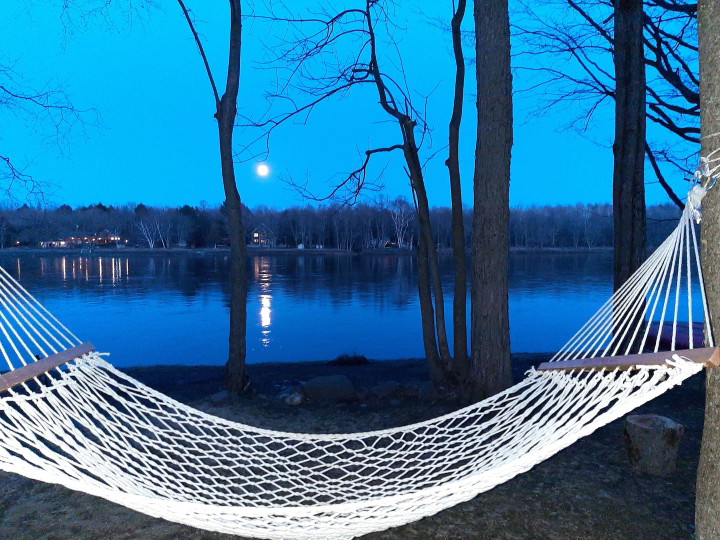 La Berge Bleue, Cosy Au Bord De L'eau. # 298118 - Drummondville