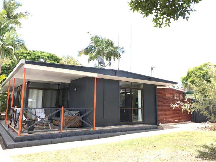 Our Place - A Quiet Getaway & A Stroll To The Bay - Tin Can Bay