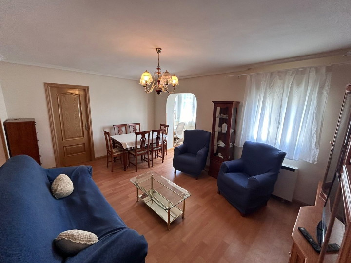 Bright Flat In Pueblo Nuevo, Madrid - Coslada