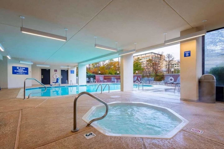 Wyndham Woodlands | King Deluxe | Houston Access - The Woodlands, TX