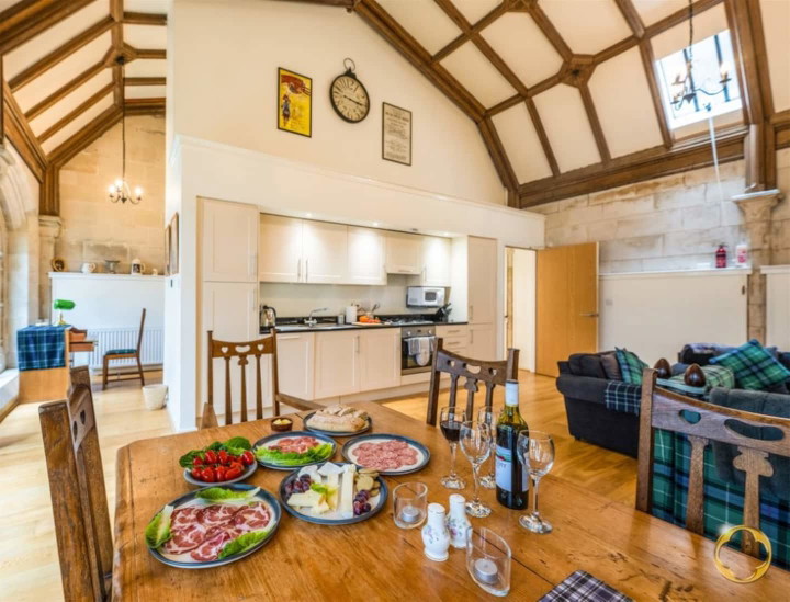 Two Bedroom Apartment On The Shores Of Loch Ness - Fort Augustus