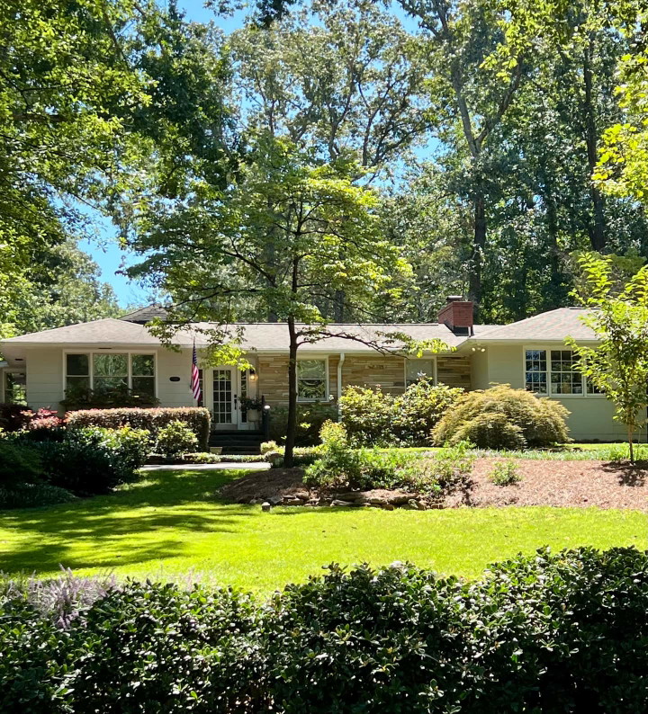 Relaxed Downtown Classic Home - Clemson, SC