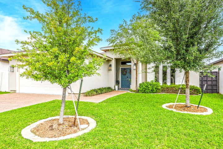 Cardinal House Modern & Spacious In Great Location - Laredo, TX