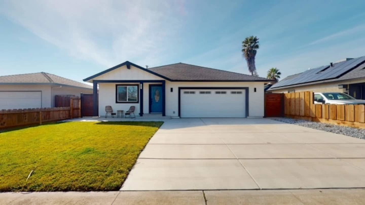 Beautiful 4br/3bth Ripon House - Ripon, CA