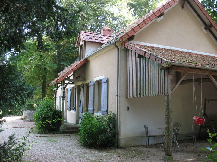 Maison Du Parc Du Château De Chalivoy-la-noix - Cher