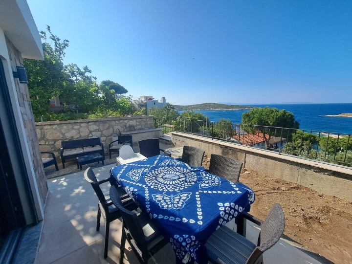 Mavi-yeşil-dalga Sesleri Ve Huzur - Karaburun