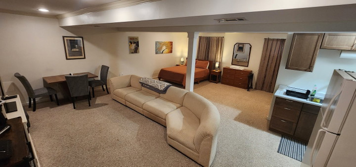 Basment Suite - Falls Church, VA