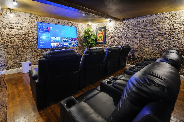Luxury 2 Bed Manor House Hot Tub Cinema Room Skytv - Saffron Walden