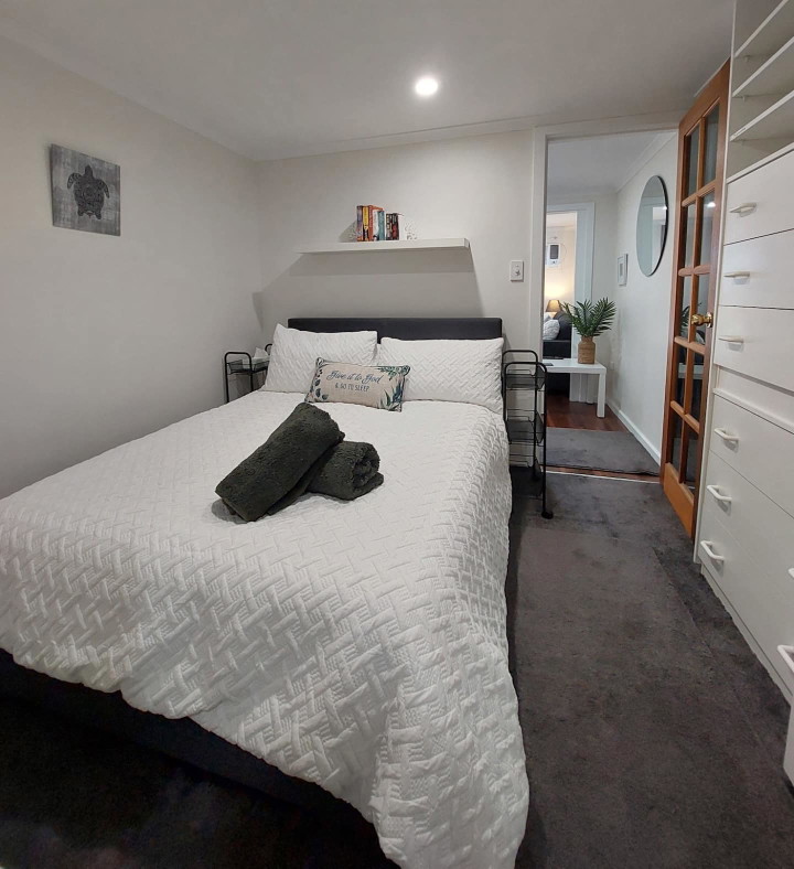 A Tranquil Garden Cottage - Adelaide