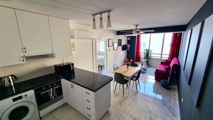 Appartement De Plage éLégant Avec Vue Sur La Mer | Piscine | 200&nbsp;Mbit - Larnaca