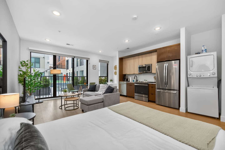 Studio | Pool, Gym, Walk To Casino - Cincinnati, OH