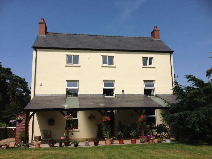 Ensuite Double Room At Beaulieu Farm - Monmouth