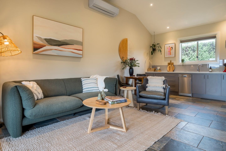Langbrook Farm Vista 2-animals, Views And Space. - Melbourne