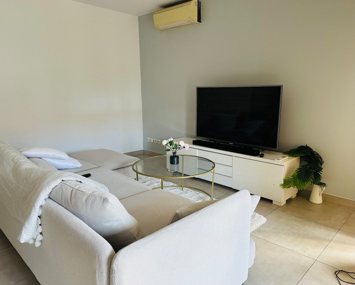 Large Terrace Apartment, Waterfalls, Quiet Life - Marseille