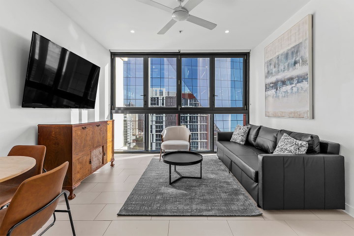 1br W/ Pool, Gym & Parking ~ Walk To James St - Brisbane