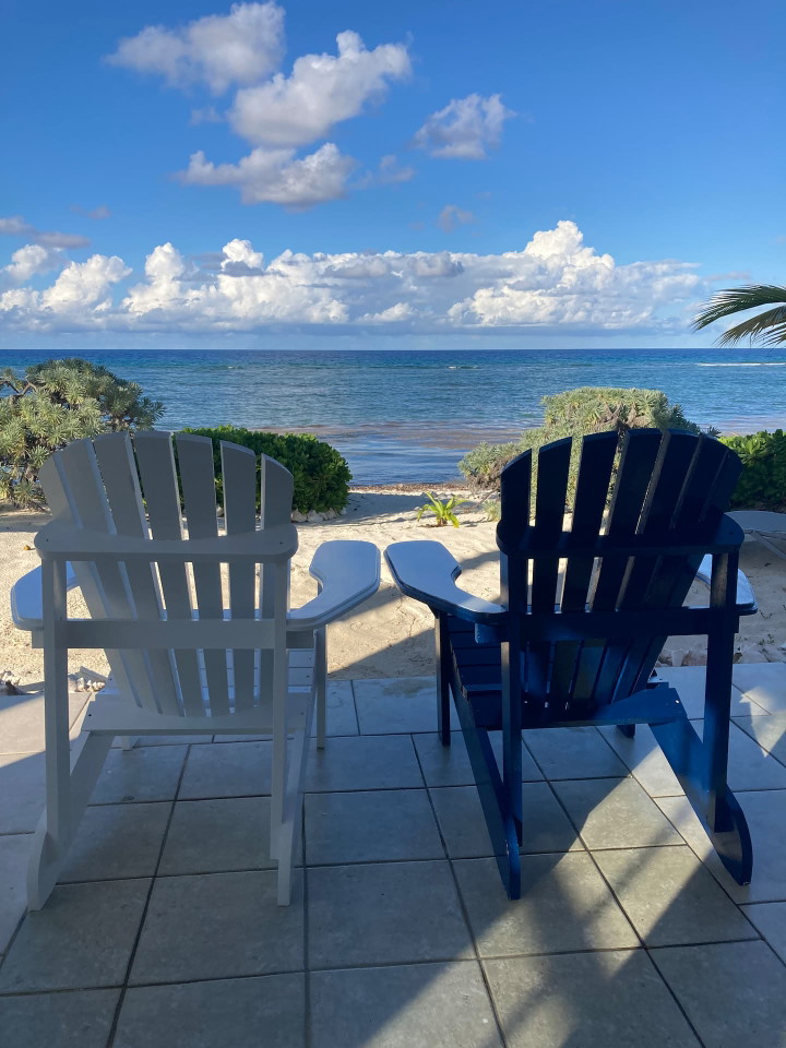 Villa At The Sea Front - Cayman Islands
