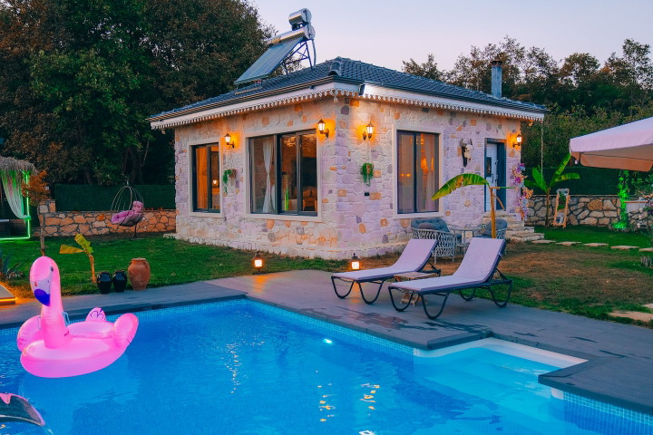2+1 Medasuite Stone House With Detached Pool - Sakarya