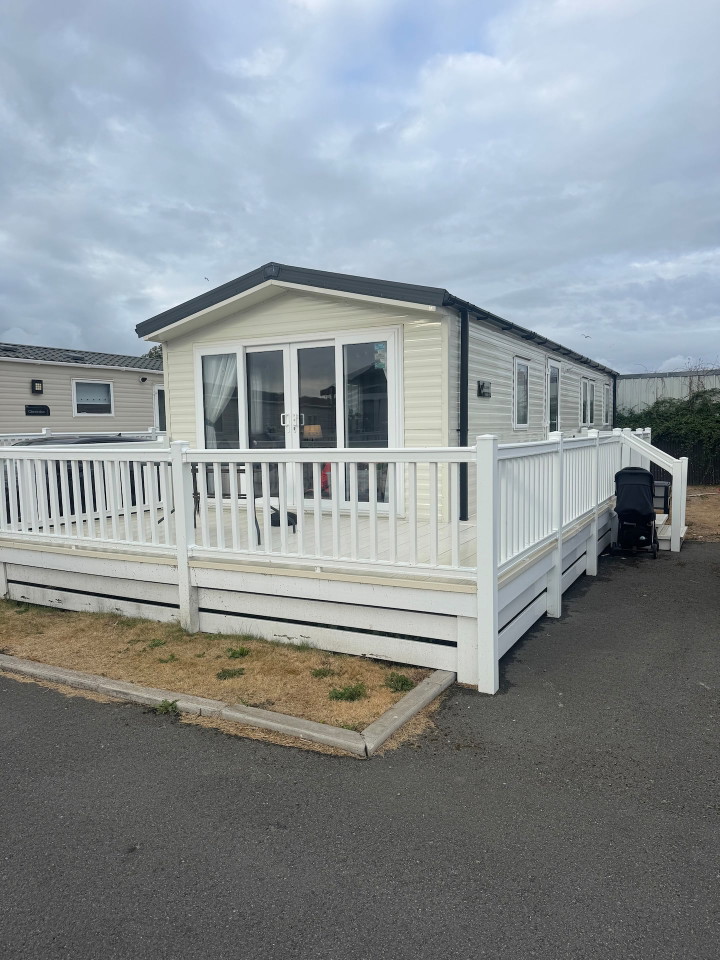 Chl Caravan - Wales