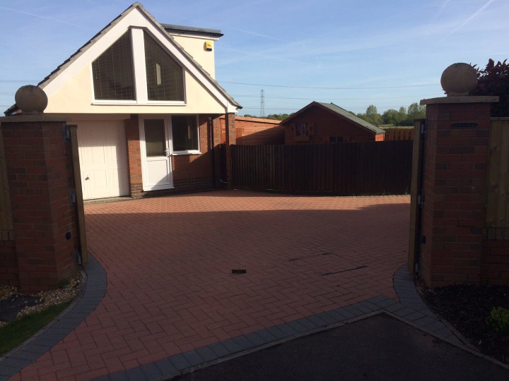 The Den Duffryn - Newport