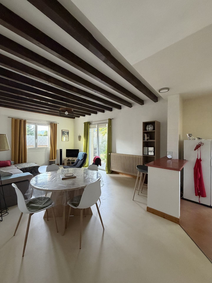 Between River And Mountain, 70 M2 Apartment - Die