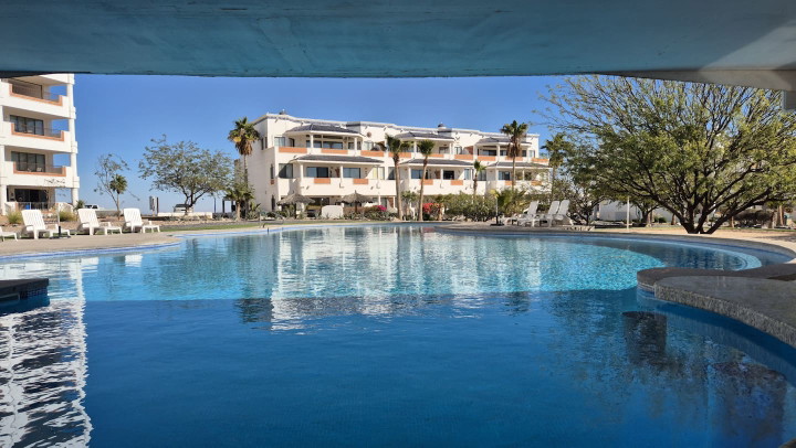 Casa Blanca D 404 ·  2 Bedroom 2-bathroom Condo - Baja California