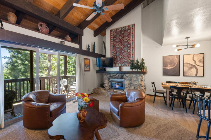 Black Bear Villas Condo In Tahoe City - Tahoe City, CA