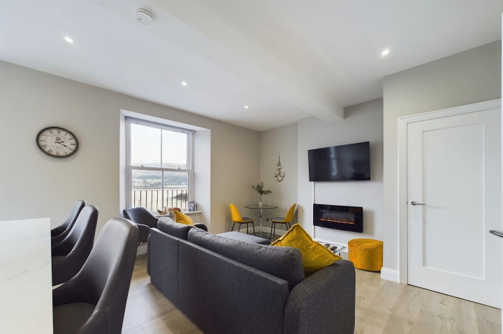 Aurora House 2b Havelock Place Warrepoint - Warrenpoint