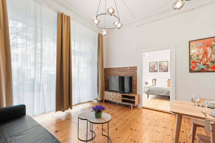 Berlin Holiday 33 Boutique Chain Apartment M, 3 Rooms, Near Mall, Subway, Parking Building And Playground - Berlijn