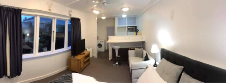 The Bunker; Your Private, Self-contained Stay. - Wellington